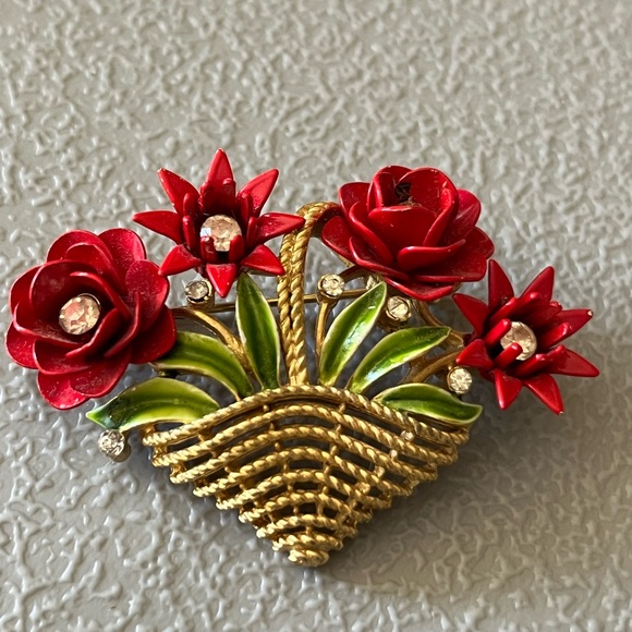 Trifari | Jewelry | Crown Trifari Signed Red Flowers In Gold Plated ...